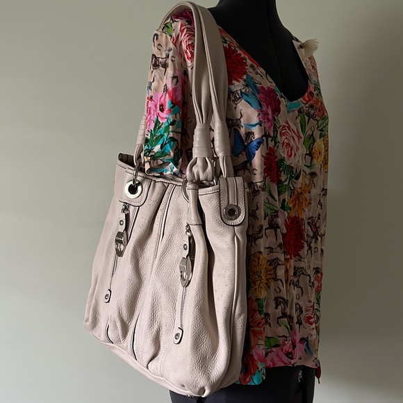 b. makowsky | Bags | B Makowsky White Soft Leather Shoulder Bag Hobo ...